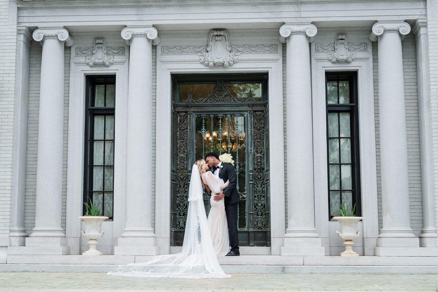 Hiring the Best Charleston Wedding Photographer